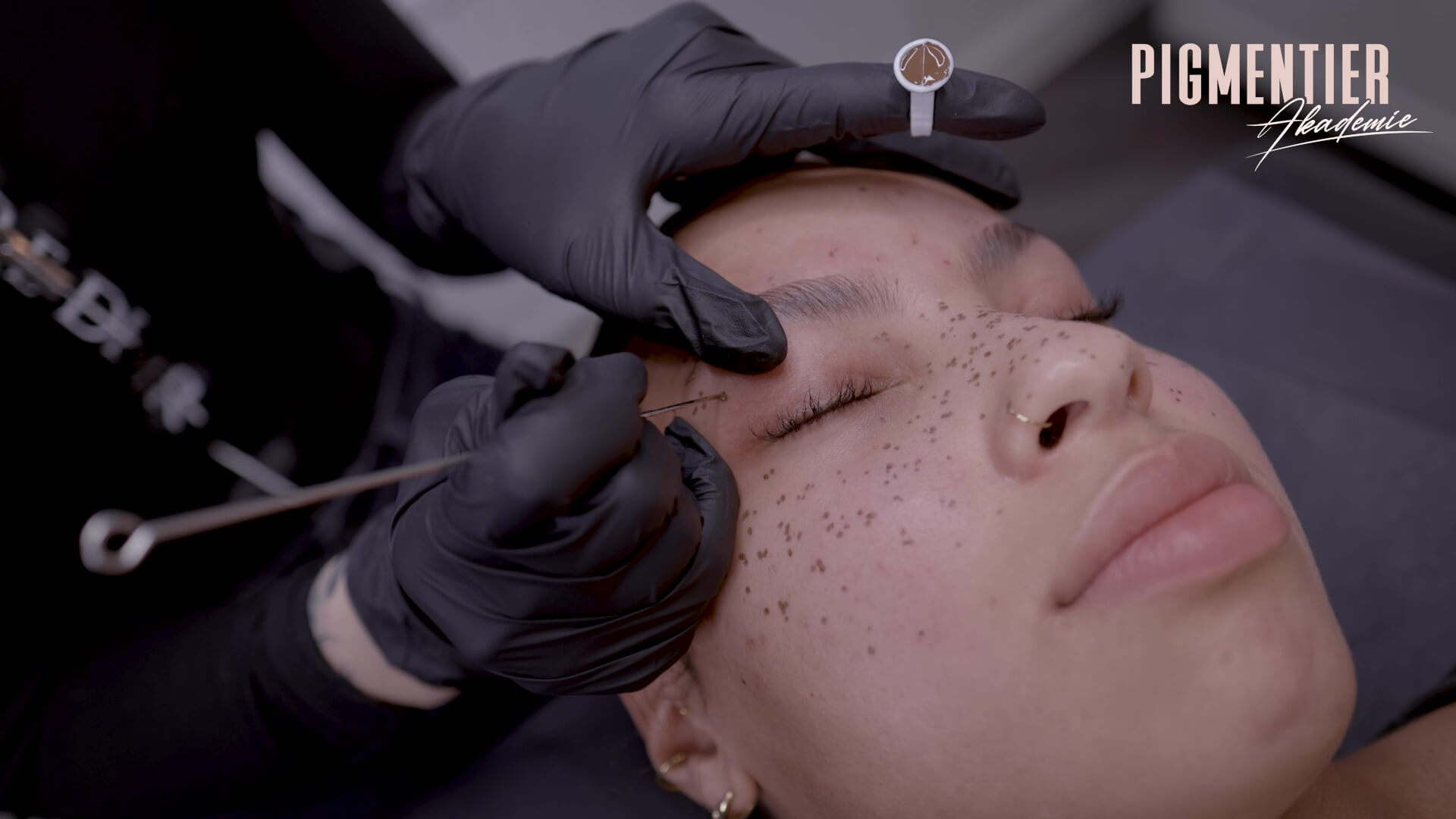 How to pigment Freckles Tattoos - Pigmentation Academy